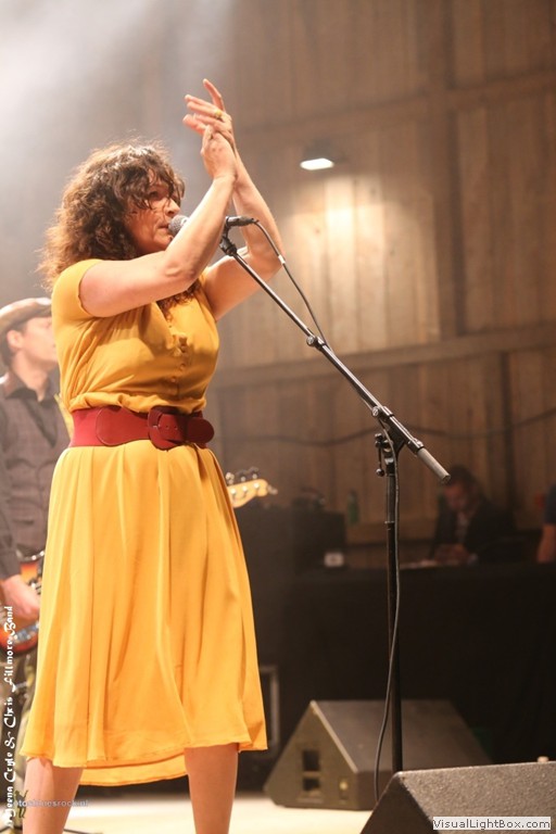 Meena Cryle & Chris Fillmore Band